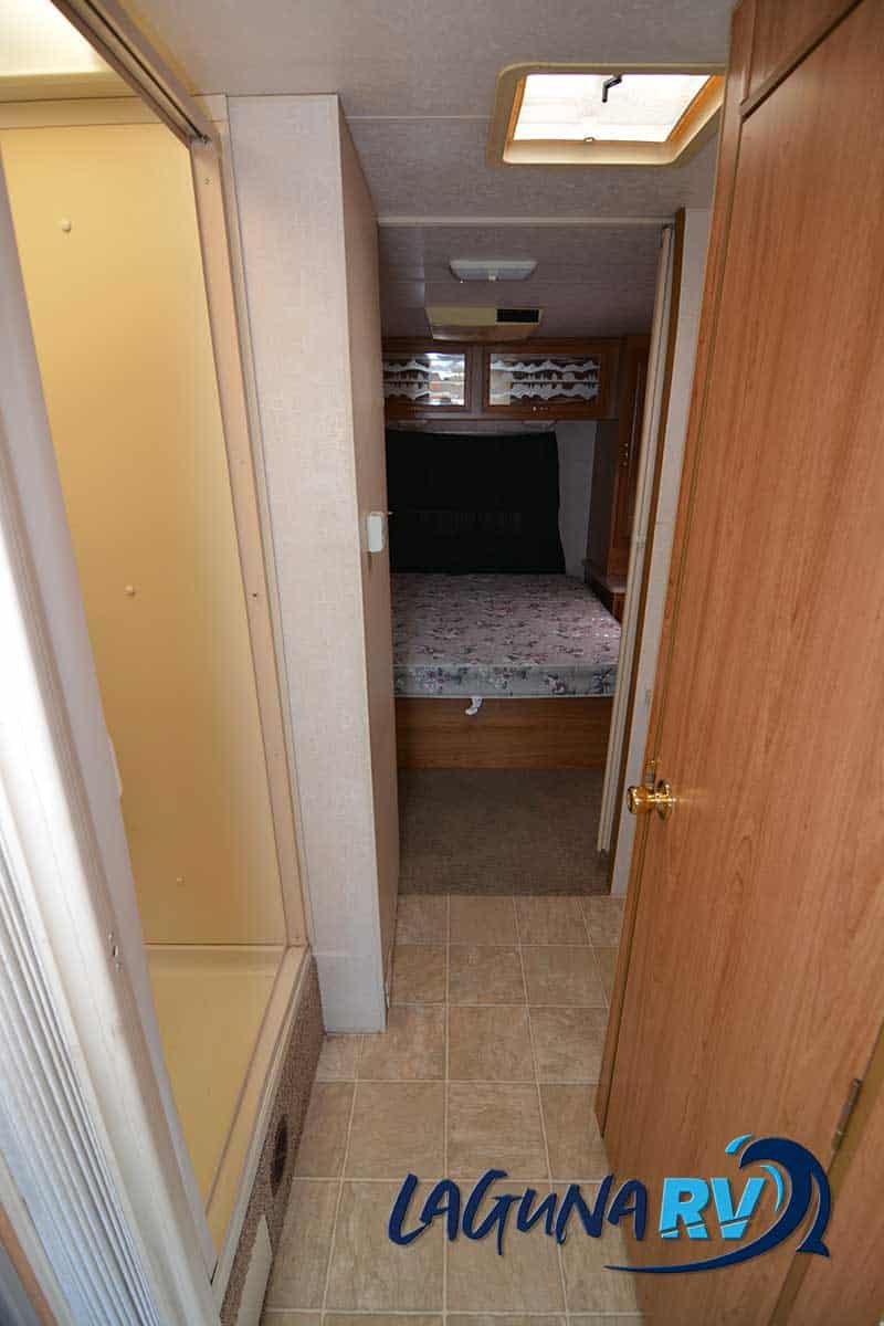 2000 Coachmen Mirada 340MBS - Laguna RV