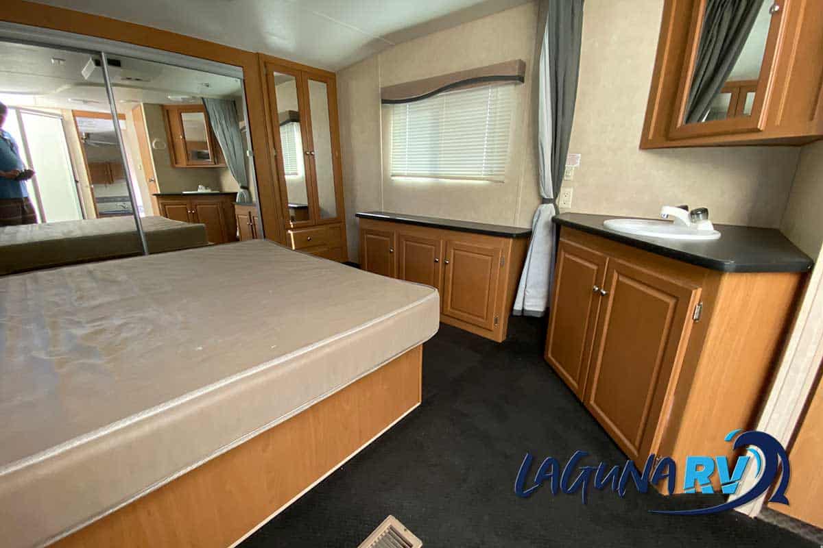 2007 Skyline RV Nomad Trailrider 385 - Laguna RV
