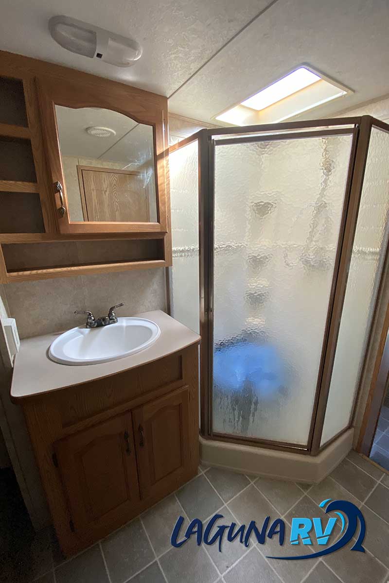 2005 Keystone RV Montana Mountaineer 348RLS - Laguna RV