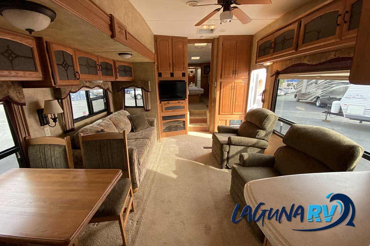 2008 Keystone RV Montana 3000RK - Laguna RV