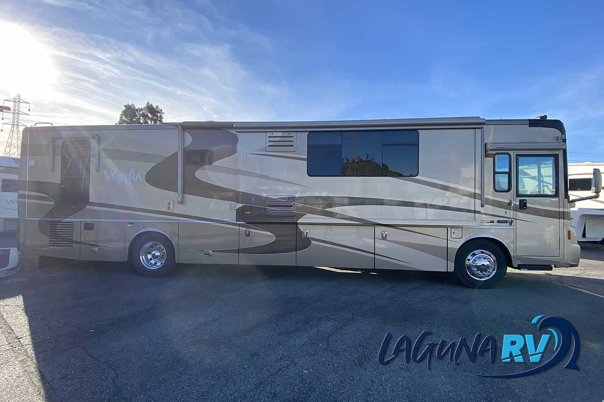 2005 Winnebago Vectra 40AD - Laguna RV