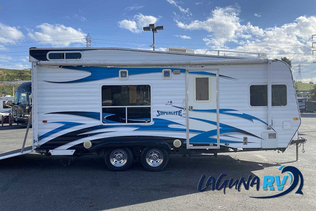 2008 Weekend Warrior Superlite FK1900 - Laguna RV