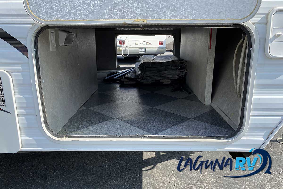 2008 Weekend Warrior Superlite FS2300 - Laguna RV