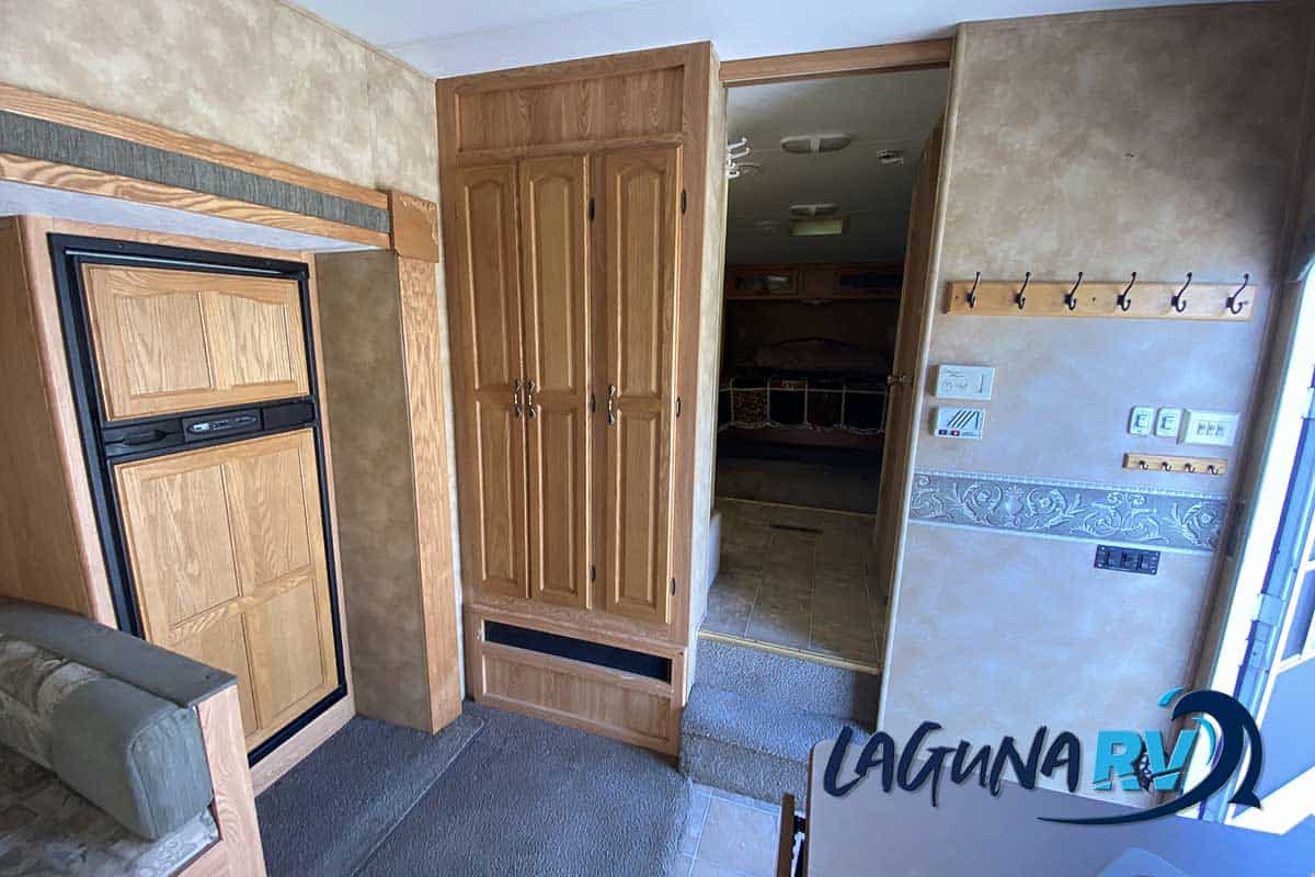2005 Keystone RV Laredo 29GR - Laguna RV