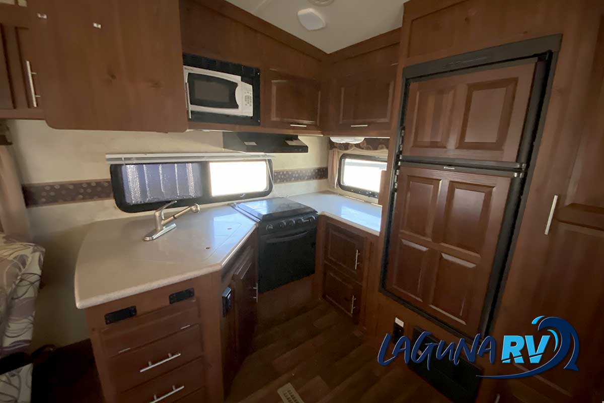 2013 Forest River Flagstaff Classic Super Lite 8528RKWS - Laguna RV