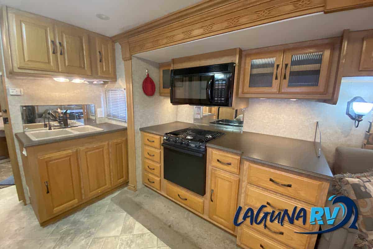 2007 Coachmen Cross Country class A RV for sale | Laguna RV in Colton CA