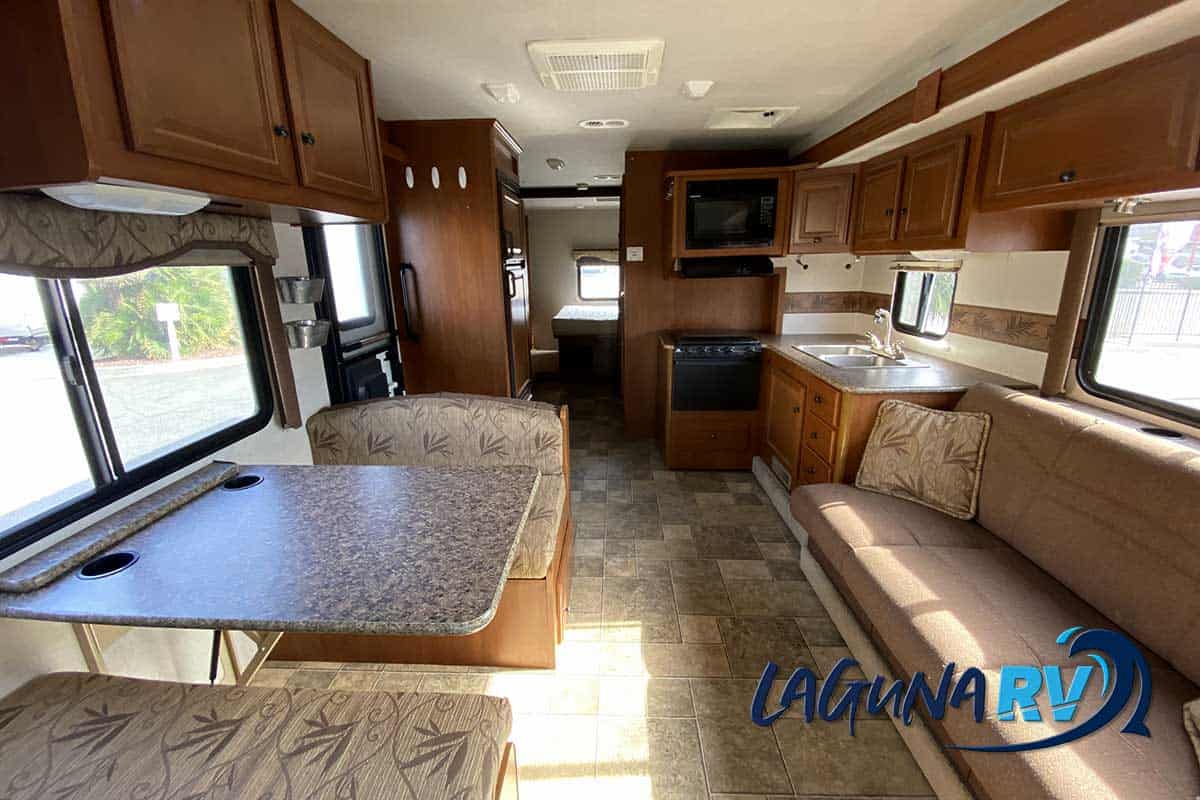 2010 Fleetwood Tioga class C RV for sale | Laguna RV in Colton CA