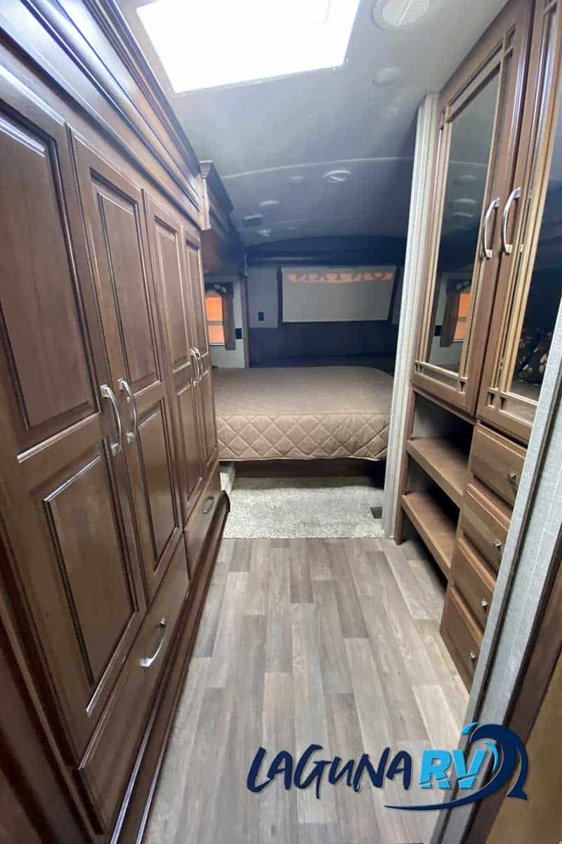2018 Keystone Montana 5th wheel for sale | Laguna RV in Colton CA