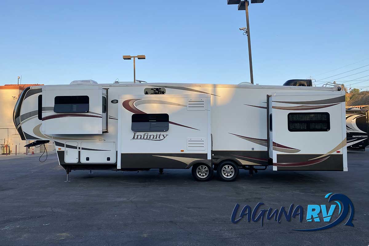 2012 Dutchmen Infinity 5th wheel for sale | Laguna RV in Colton CA