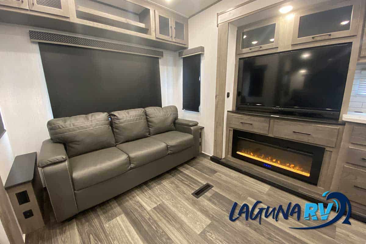 2021 Heartland Elkridge 5th wheel for sale | Laguna RV in Colton CA