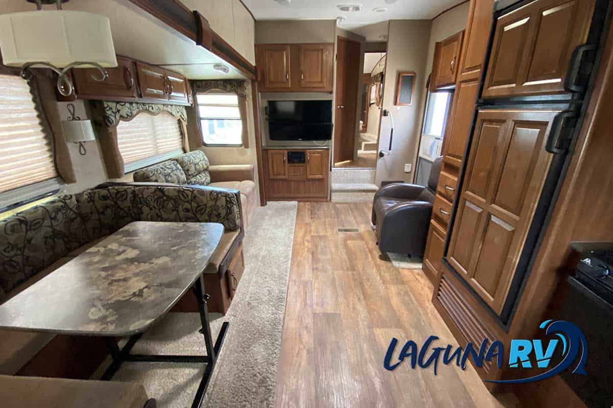 2015 Keystone Cougar 5th wheel for sale | Laguna RV in Colton CA