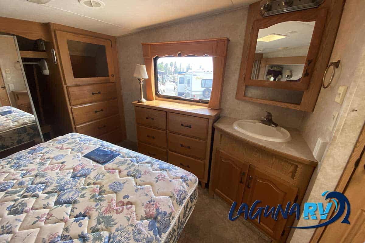 2007 Keystone Montana 5th wheel for sale | Laguna RV in Colton CA