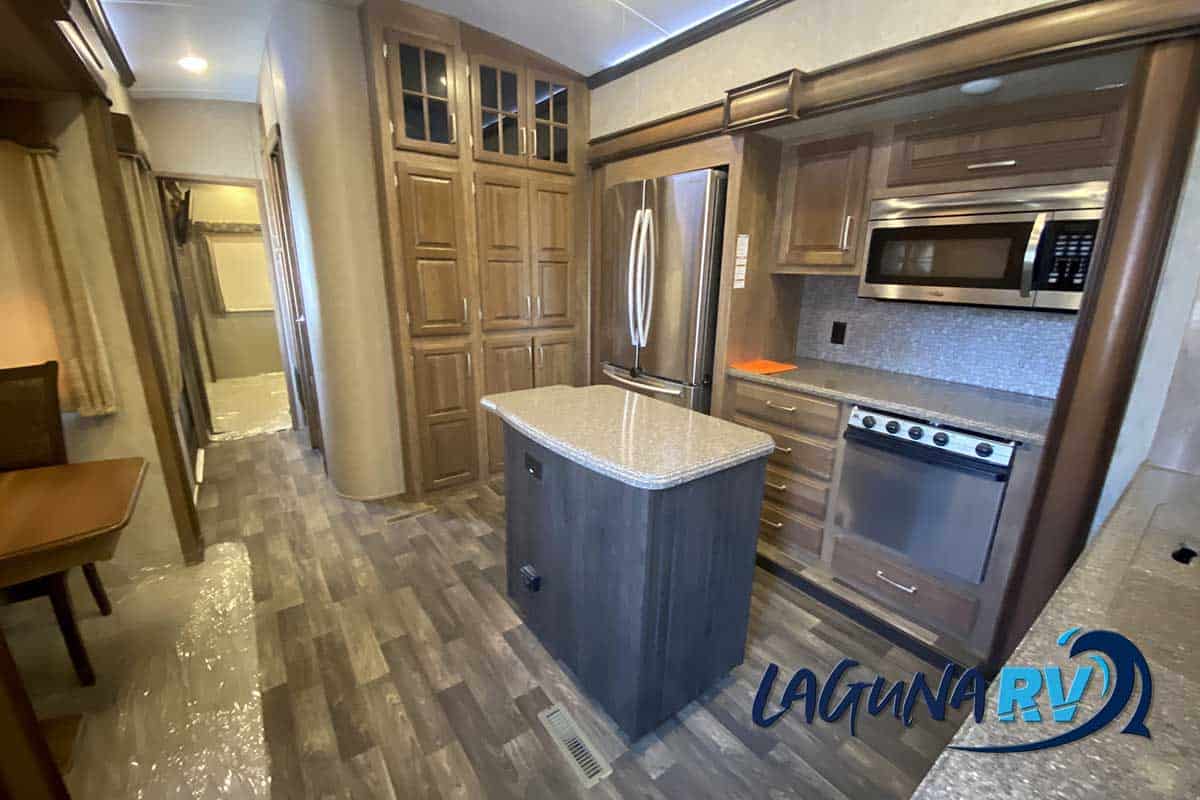 2016 Keystone Montana 5th wheel for sale | Laguna RV dealer in Colton CA