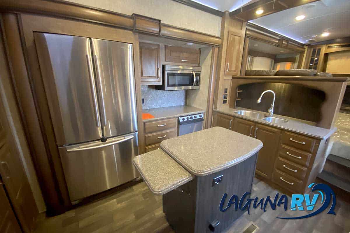 2016 Keystone Montana 5th wheel for sale | Laguna RV dealer in Colton CA