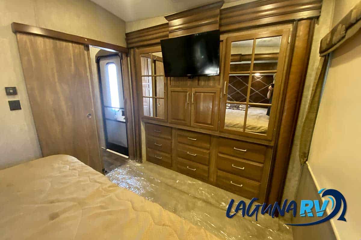 2016 Keystone Montana 5th wheel for sale | Laguna RV dealer in Colton CA