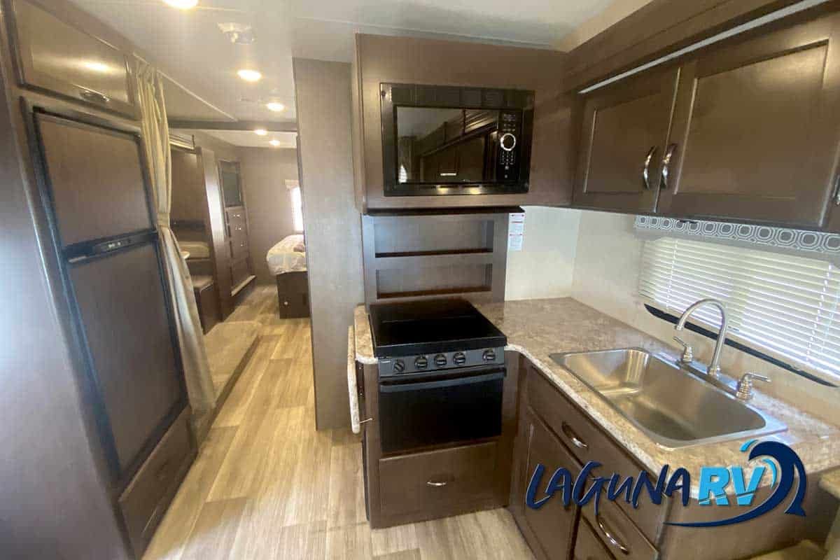 2019 Thor Four Winds class C RV for sale | Laguna RV dealer in Colton CA