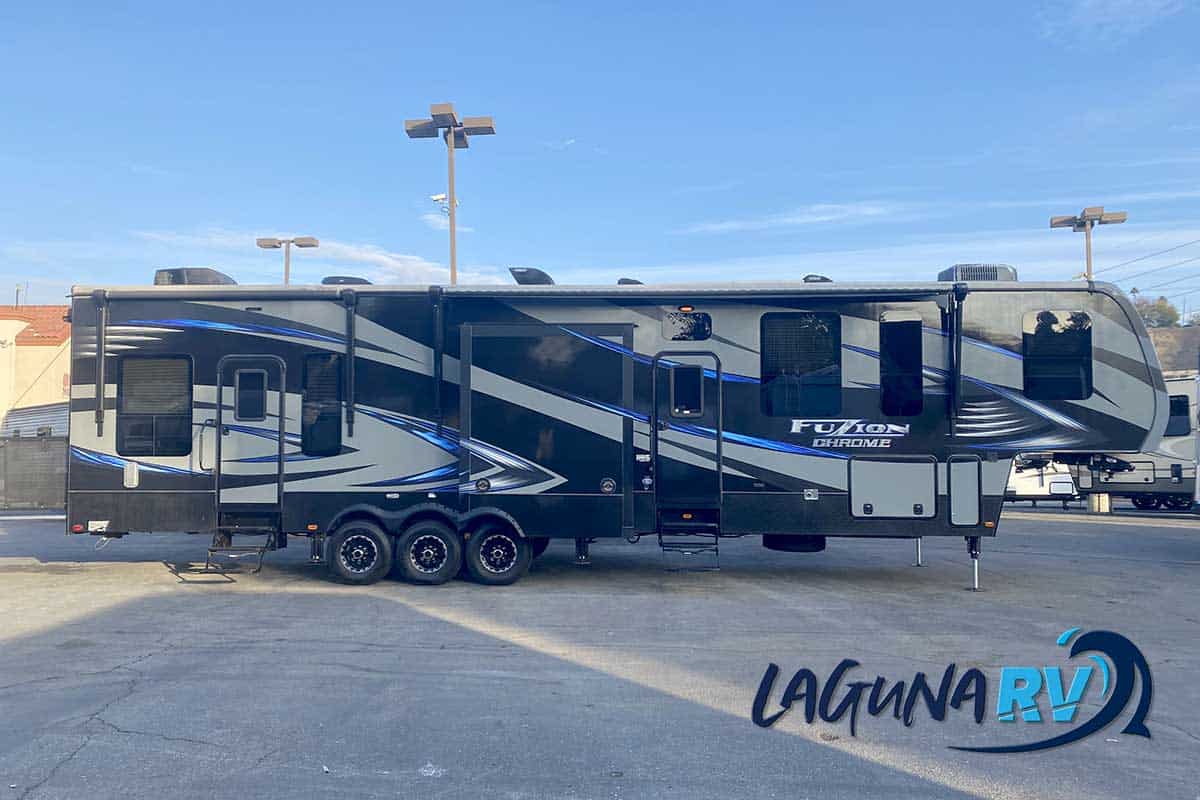 2015 Keystone Fuzion toy hauler for sale | Laguna RV in Colton CA