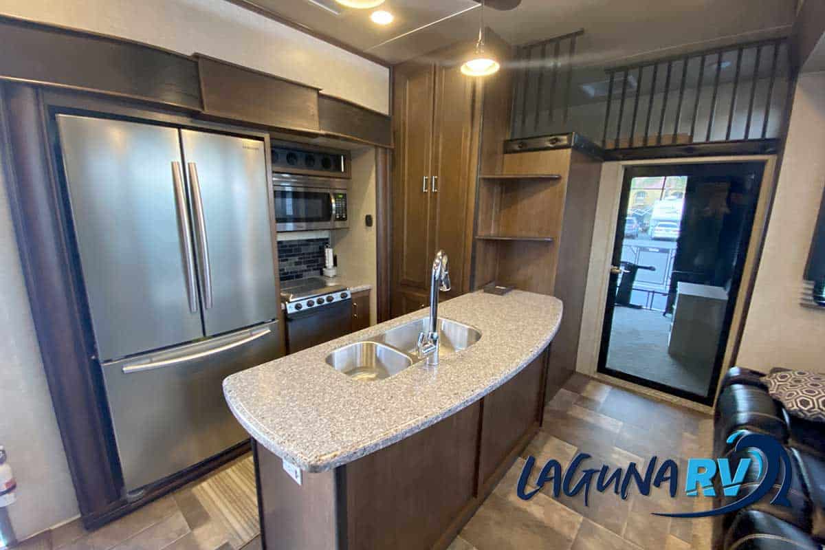 2015 Keystone Fuzion toy hauler for sale | Laguna RV in Colton CA