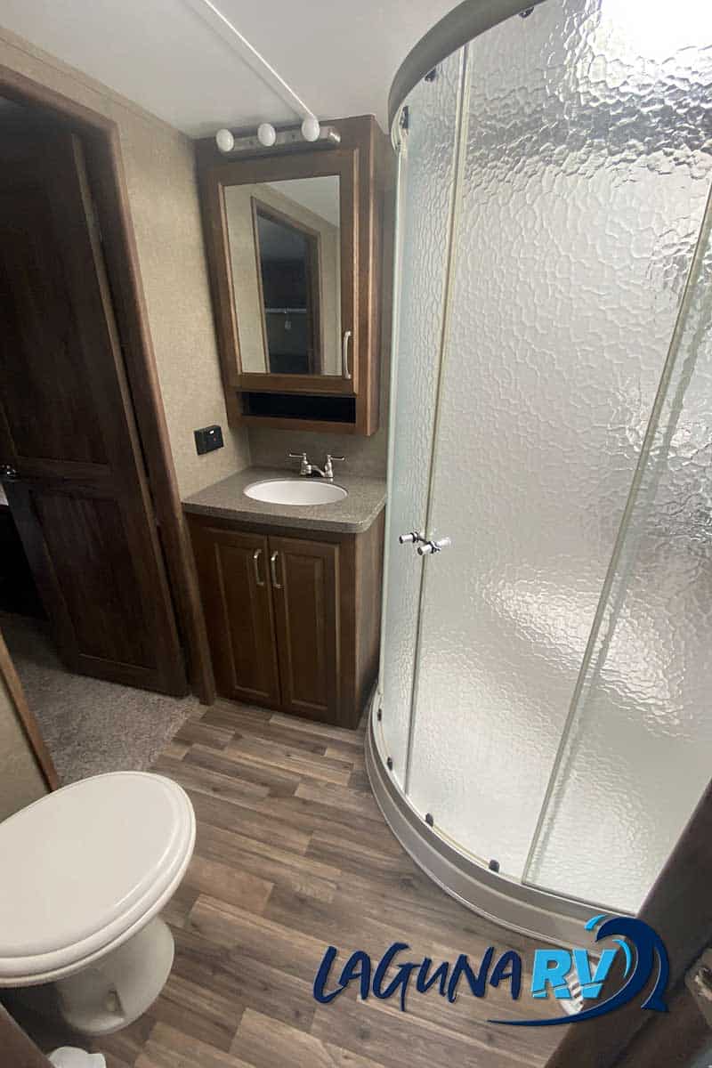 2016 Keystone RV Alpine 5th wheel for sale | Laguna RV in Colton CA