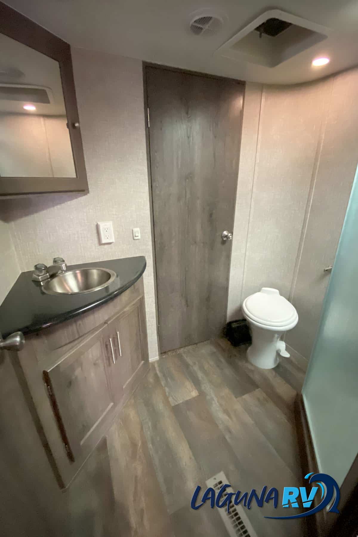 2016 Eclipse Stellar toy hauler for sale | Laguna RV in Colton CA