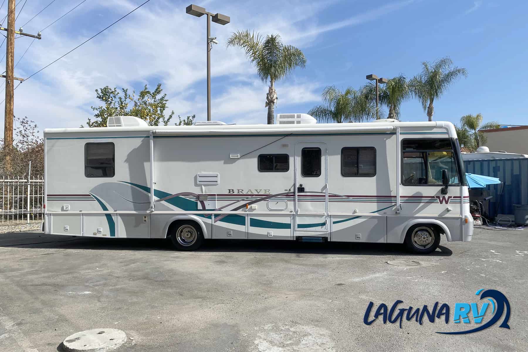 1999 Winnebago Brave class A RV for sale | Laguna RV in Colton CA