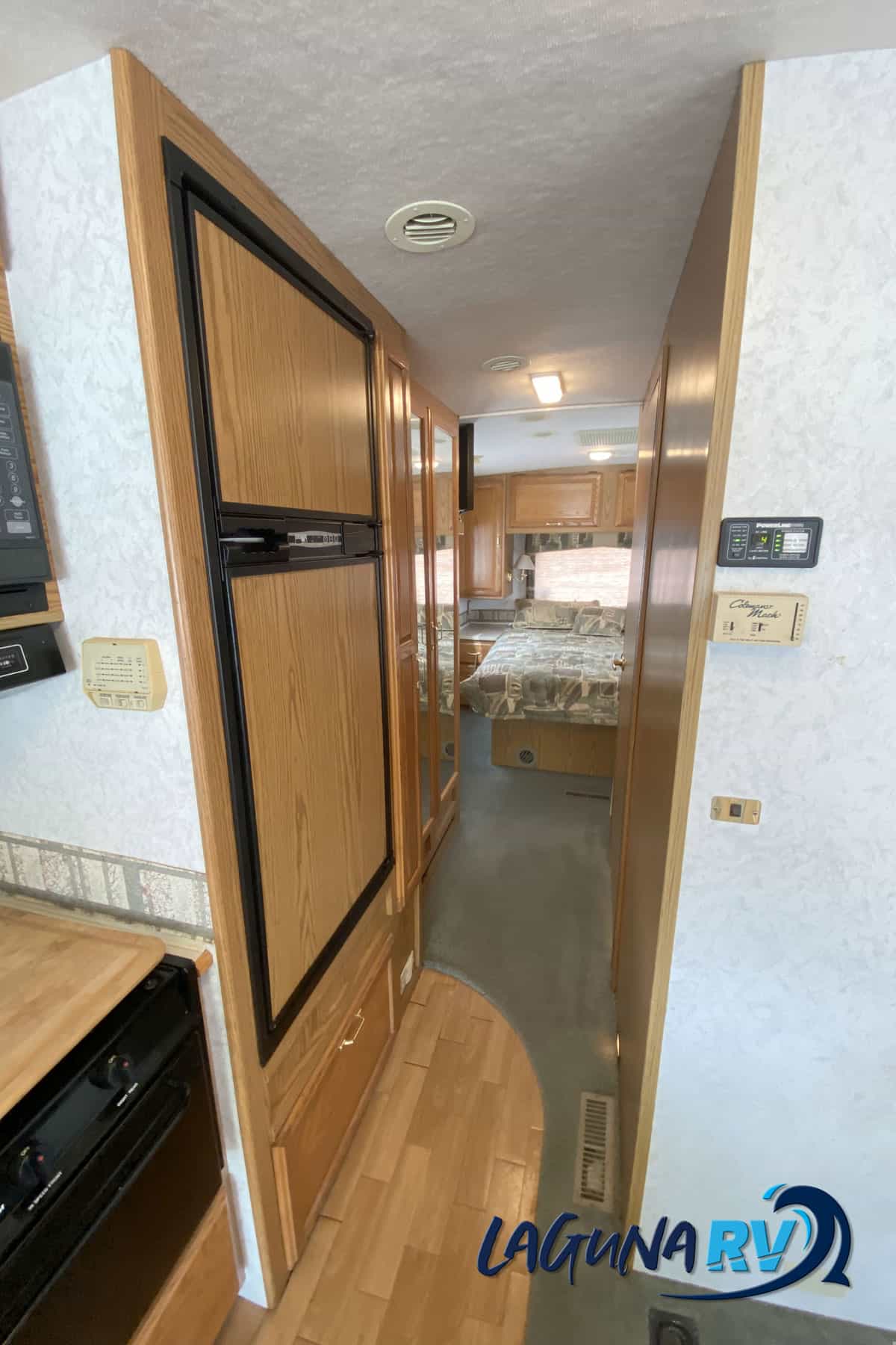 1999 Winnebago Brave class A RV for sale | Laguna RV in Colton CA