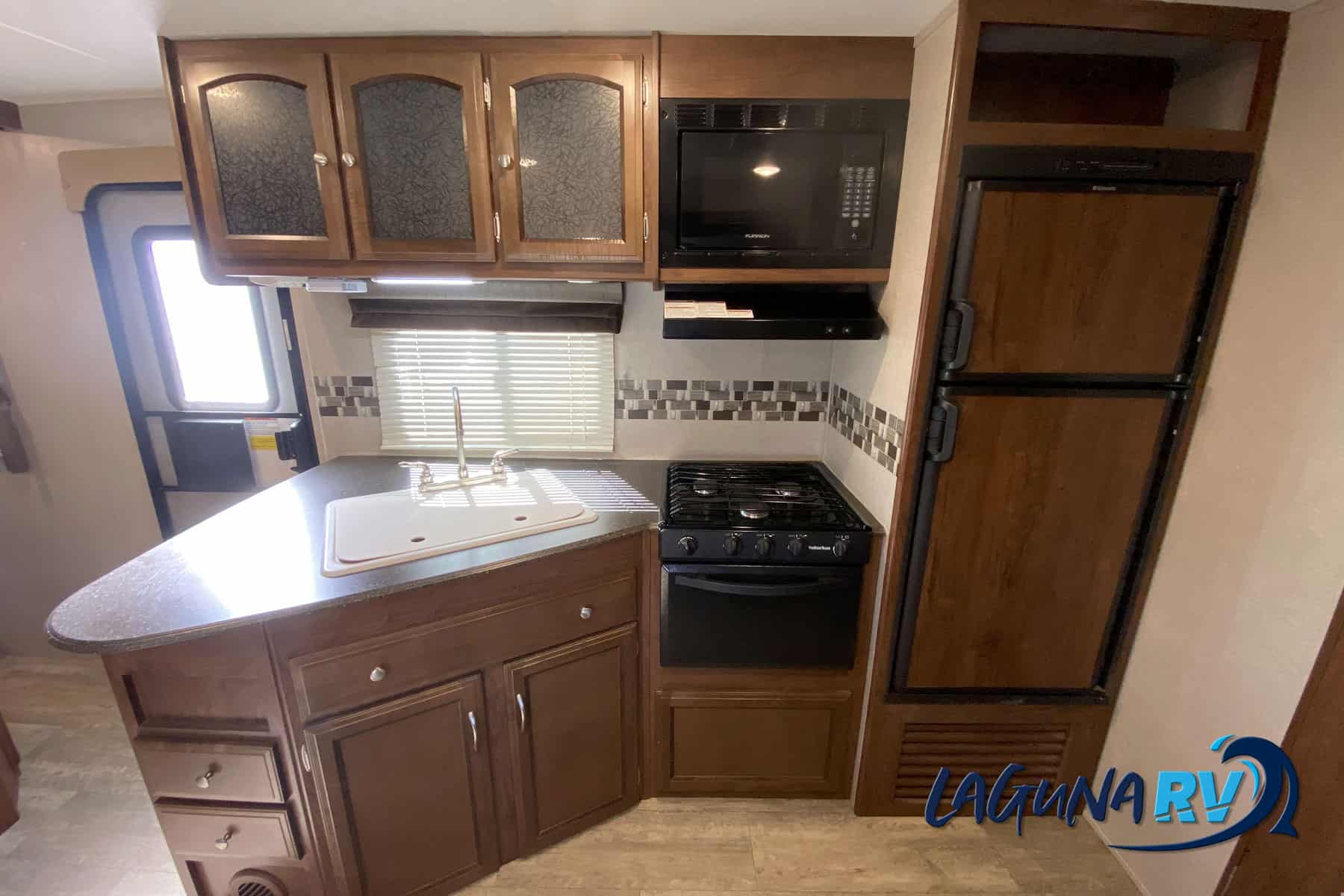 2016 Coachmen Freedom Express travel trailer for sale | Laguna RV in ...