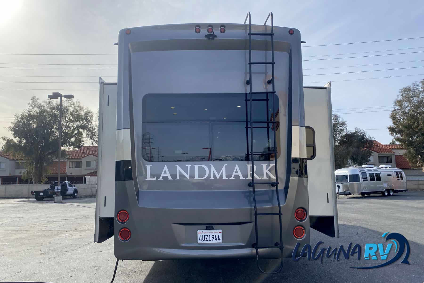 2019 Heartland Landmark 5th wheel for sale | Laguna RV in Colton CA