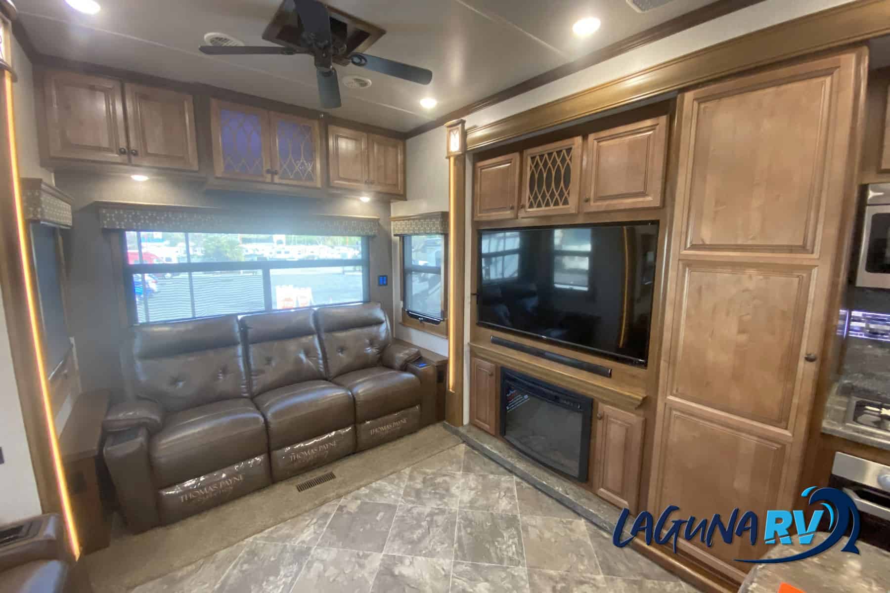 2019 Heartland Landmark 5th wheel for sale | Laguna RV in Colton CA