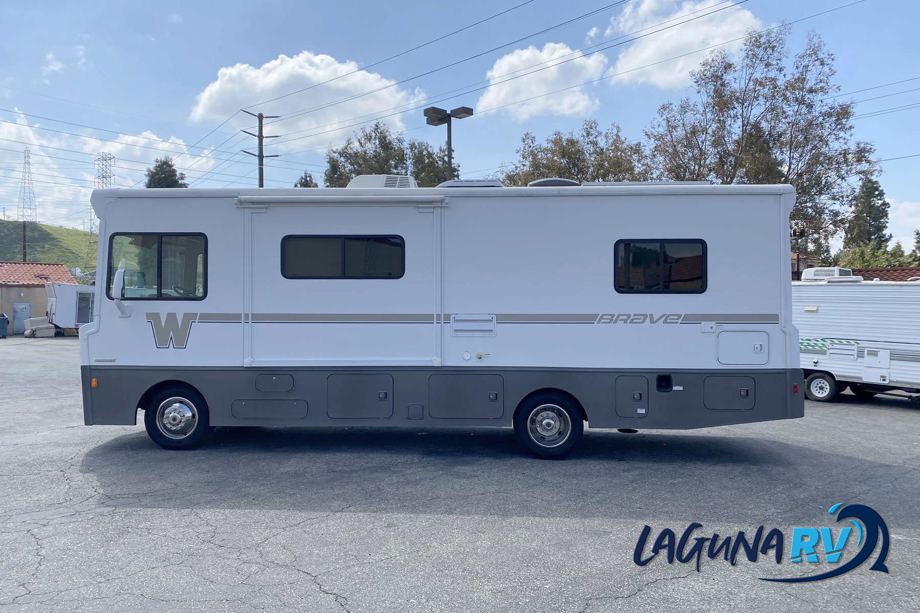 2016 Winnebago Brave class A RV for sale | Laguna RV in Colton CA