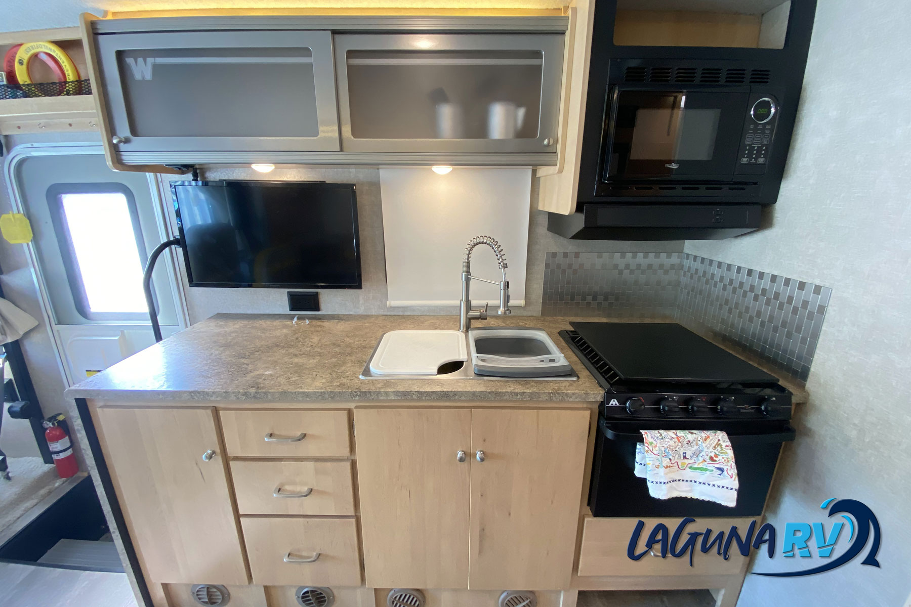 2016 Winnebago Brave class A RV for sale | Laguna RV in Colton CA