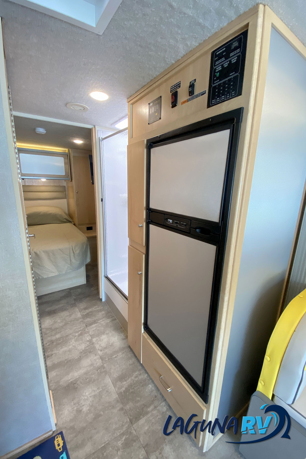 2016 Winnebago Brave class A RV for sale | Laguna RV in Colton CA