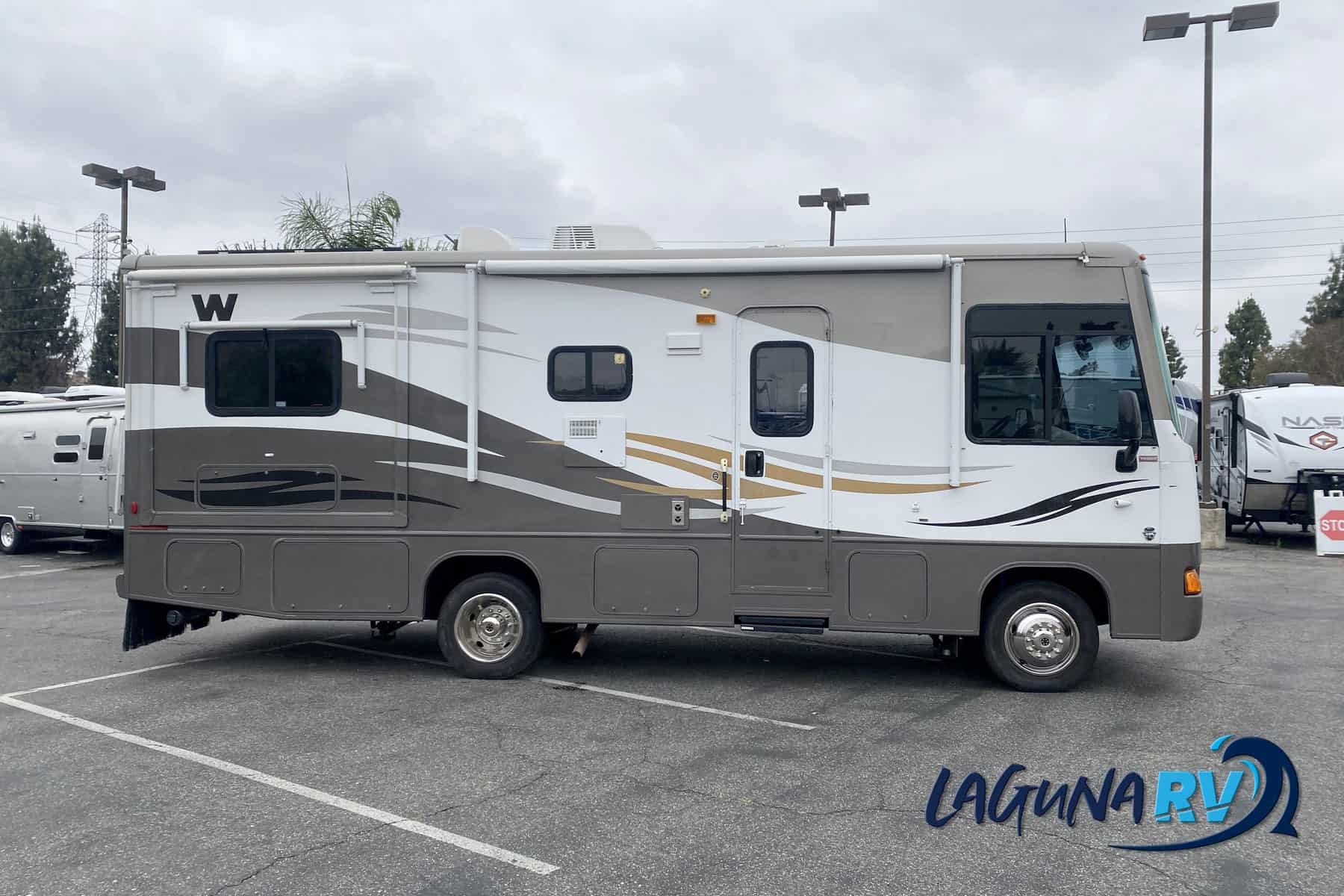 2011 Winnebago Vista class A RV for sale | Laguna RV in Colton CA