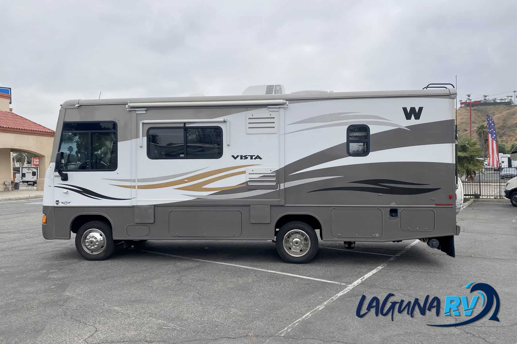 2011 Winnebago Vista class A RV for sale | Laguna RV in Colton CA
