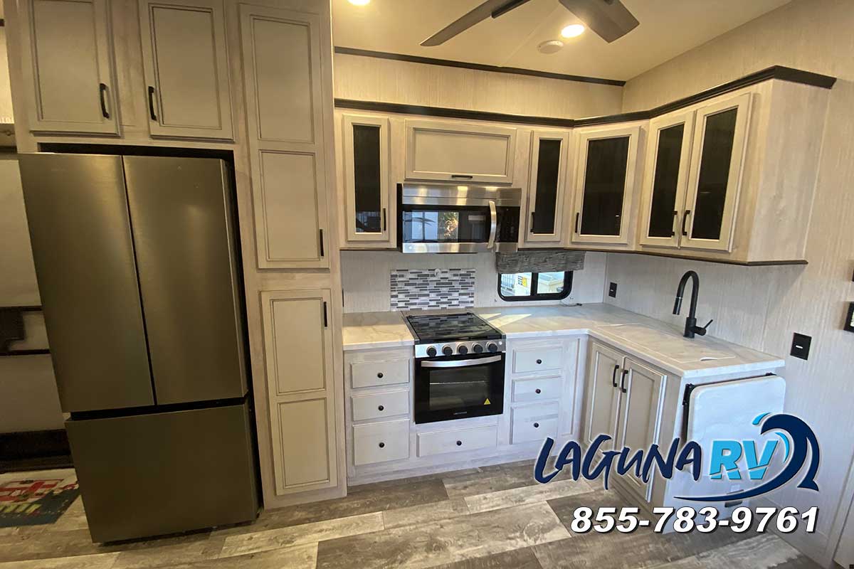 2022 Forest River Sierra 5th wheel for sale | Laguna RV in Colton CA