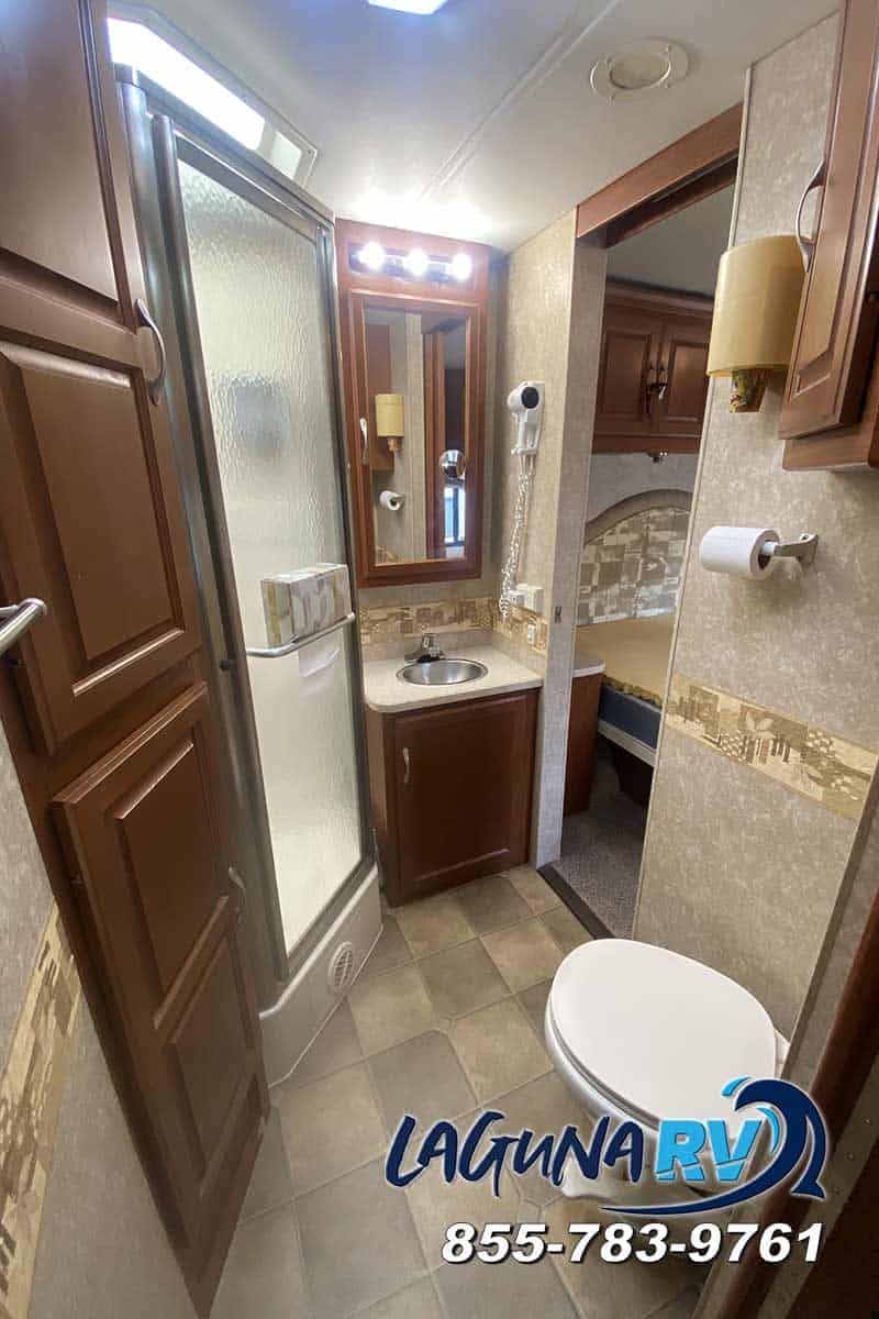 2007 Dutchmen Kodiak class C RV for sale | Laguna RV in Colton CA