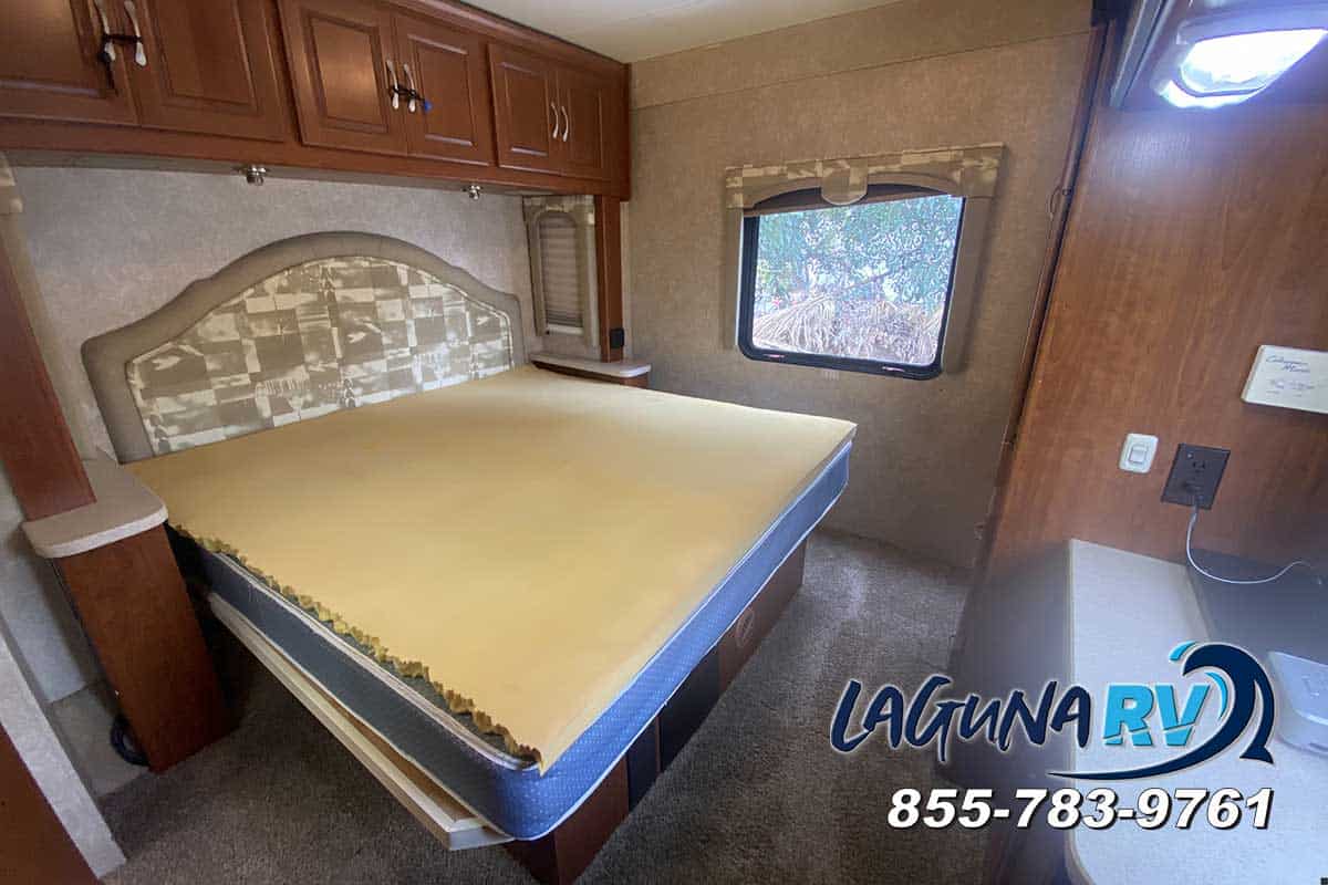 2007 Dutchmen Kodiak class C RV for sale | Laguna RV in Colton CA