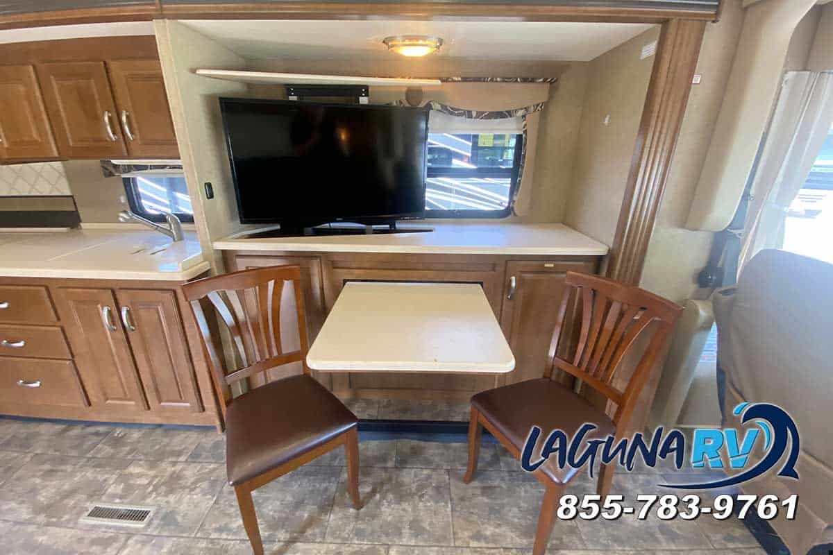 2015 Thor Challenger class A RV for sale | Laguna RV in Colton CA