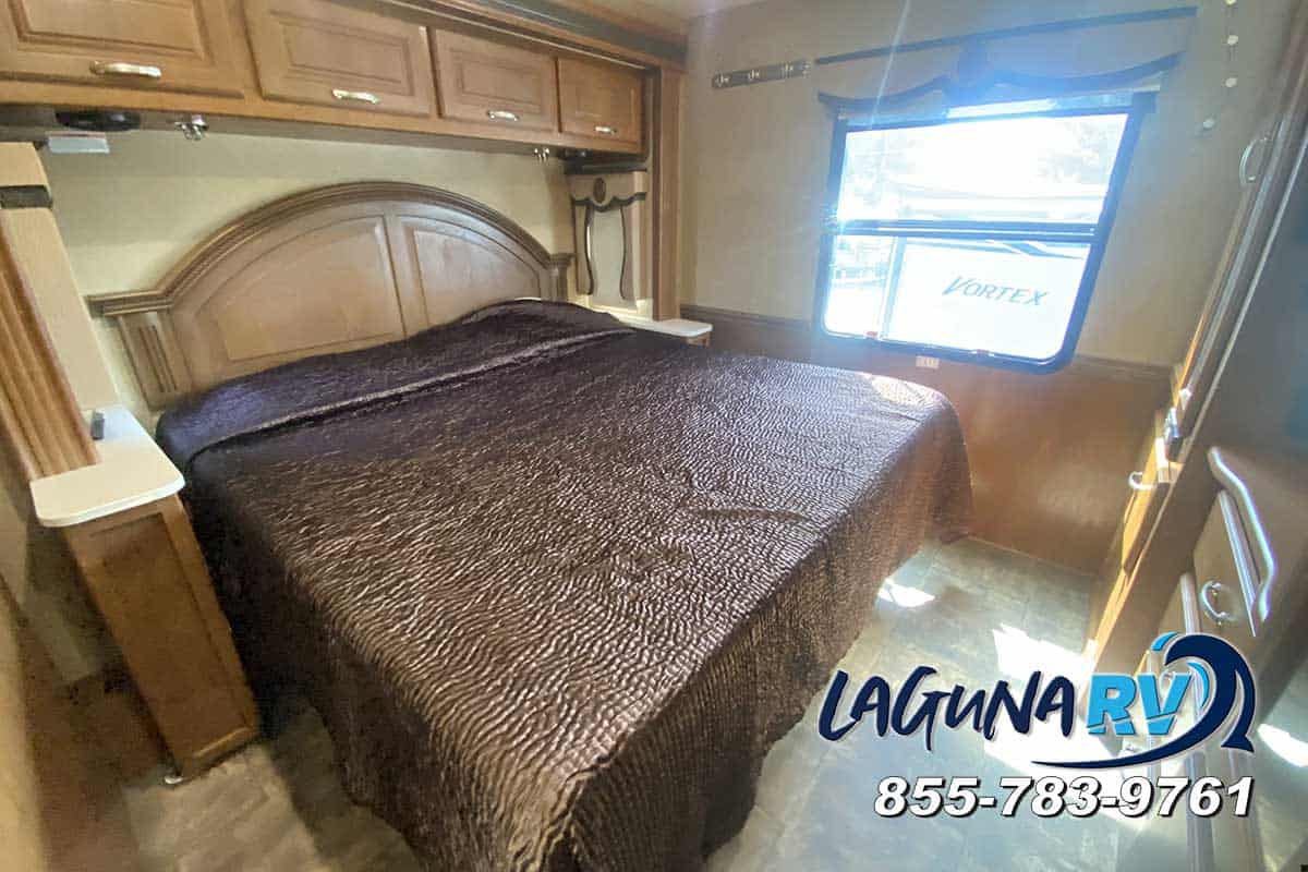 2015 Thor Challenger class A RV for sale | Laguna RV in Colton CA