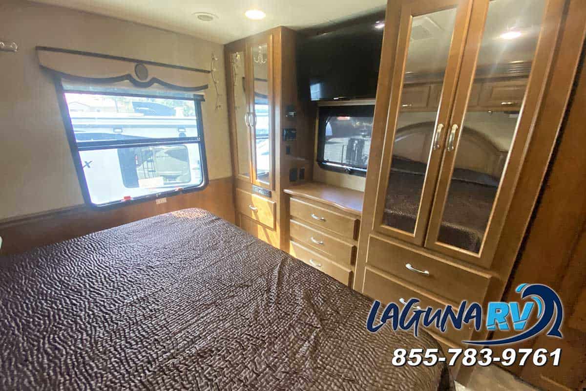 2015 Thor Challenger class A RV for sale | Laguna RV in Colton CA