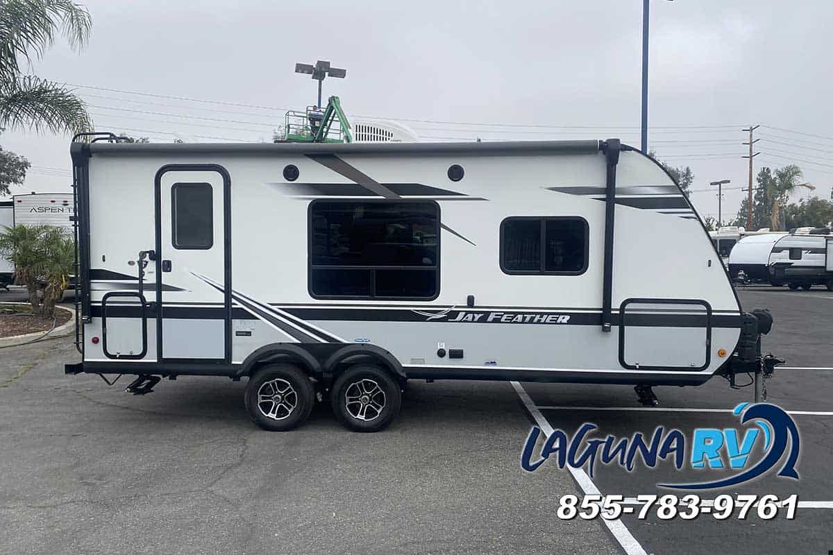 2020 Jayco Jay Feather travel trailer for sale | Laguna RV in Colton CA