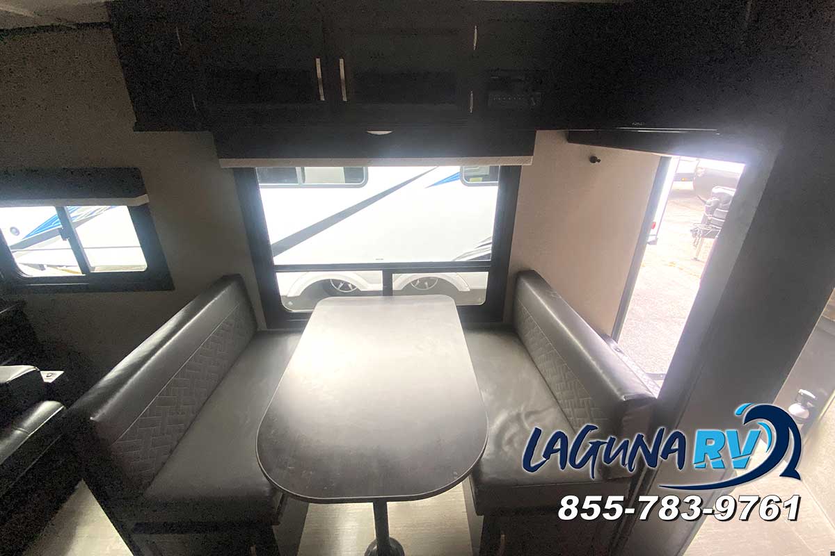 2020 Jayco Jay Feather travel trailer for sale | Laguna RV in Colton CA