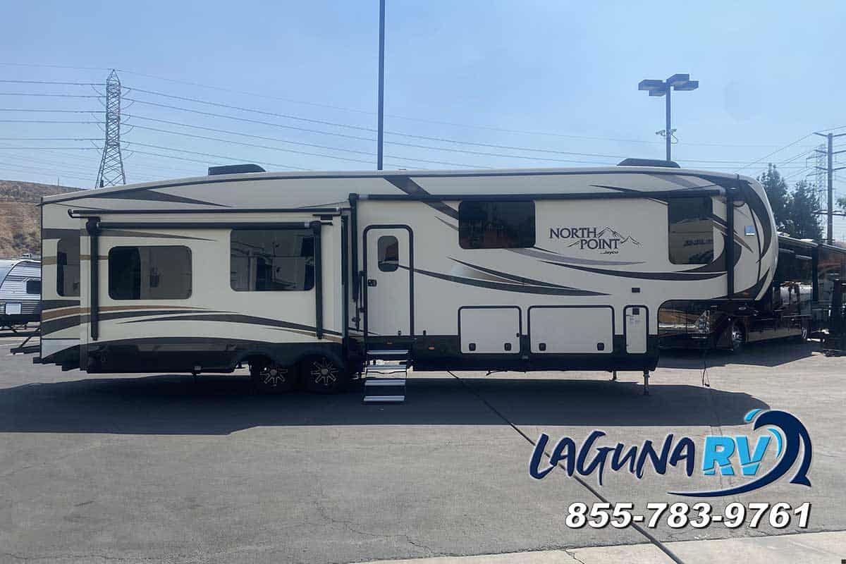 2017 Jayco North Point 5th wheel for sale | Laguna RV in Colton CA