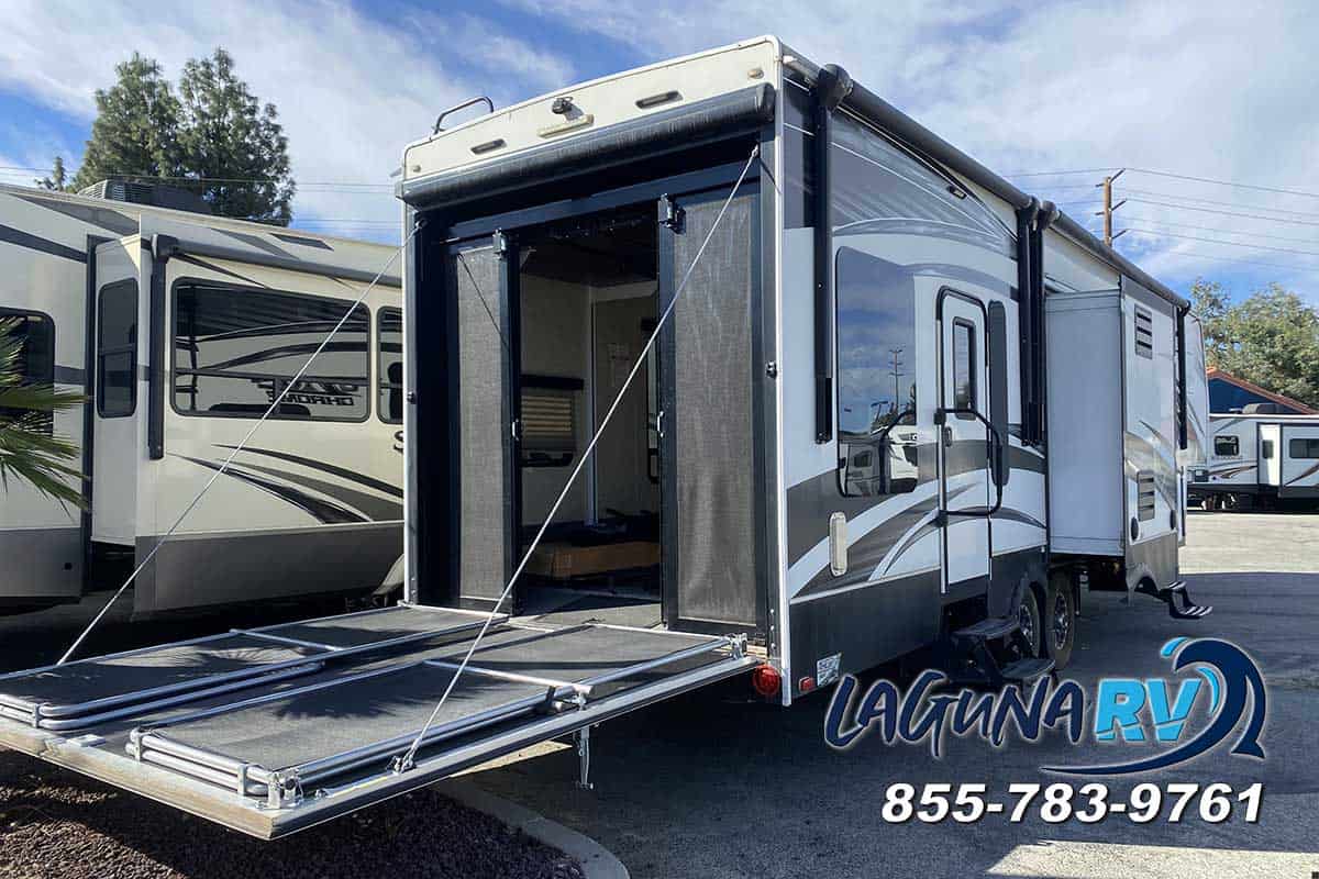 2015 Keystone Fuzion toy hauler for sale | Laguna RV in Colton CA