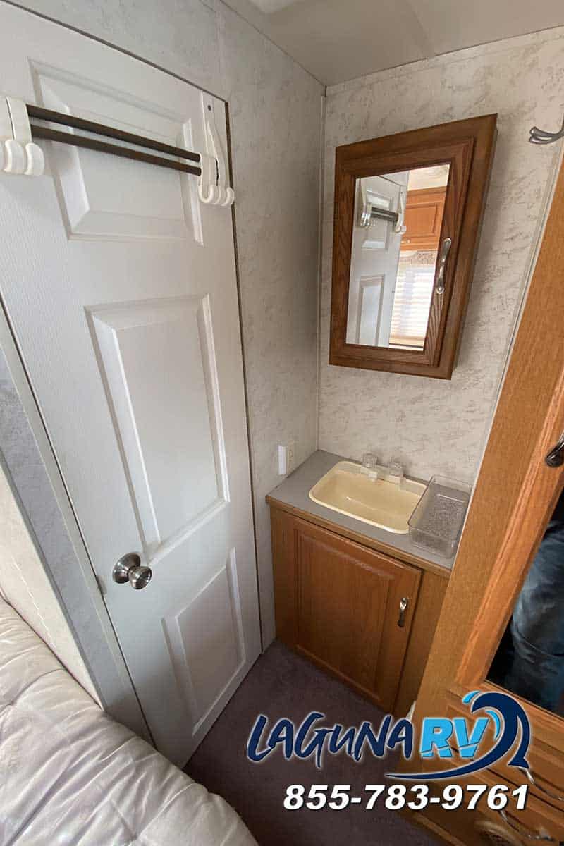 2004 Four Winds 5000 23A - Laguna RV