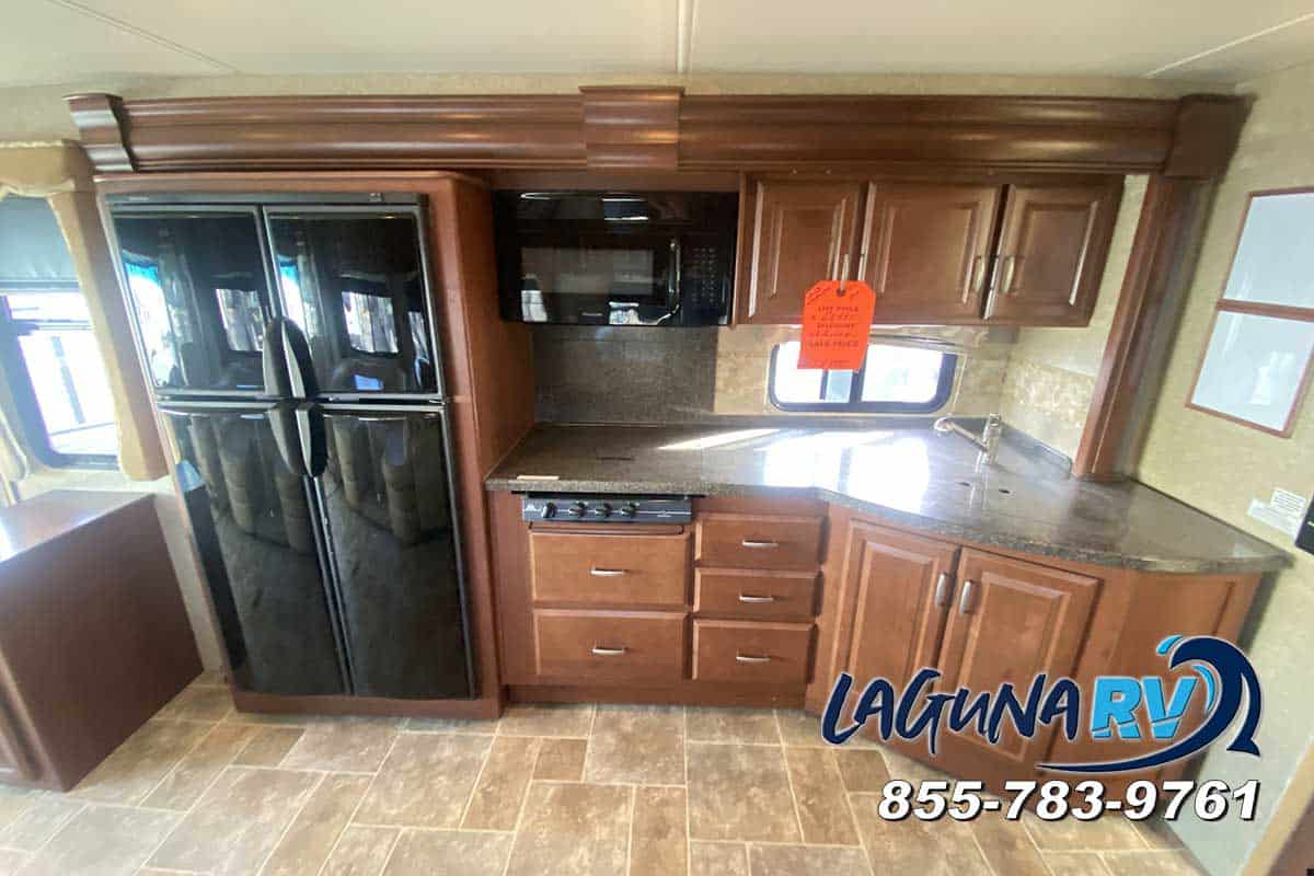 2013 Thor Challenger class A RV for sale | Laguna RV in Colton CA