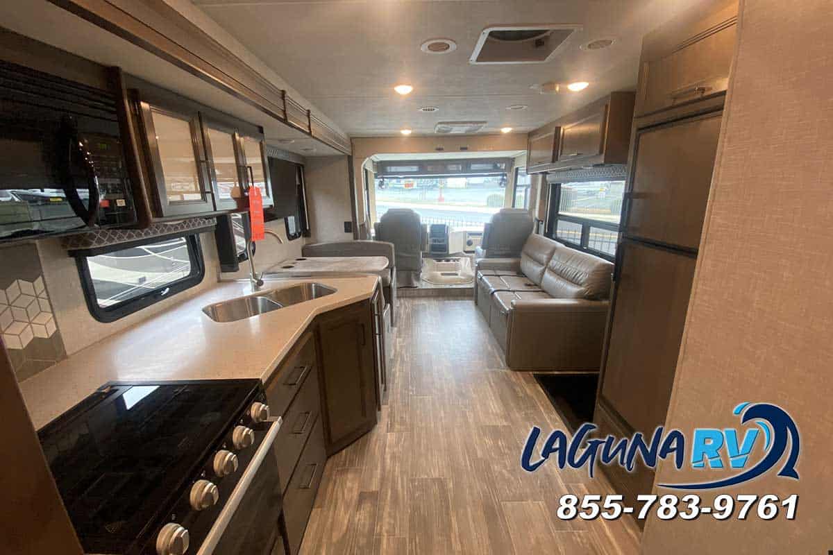 2022 Thor Motor Coach Hurricane 34J - Laguna RV